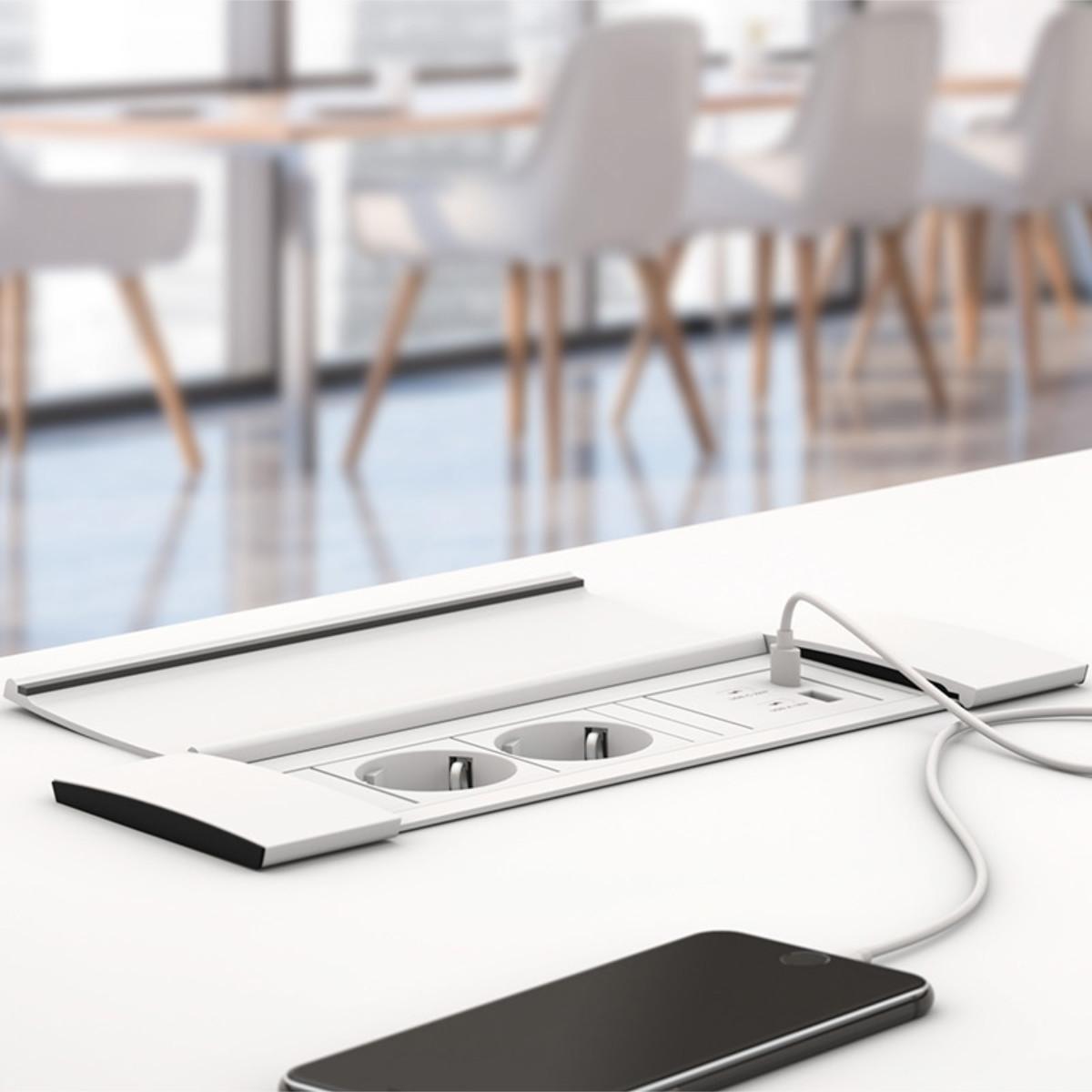 Built-in socket USB / CM, Bachmann Power Frame (916.503)