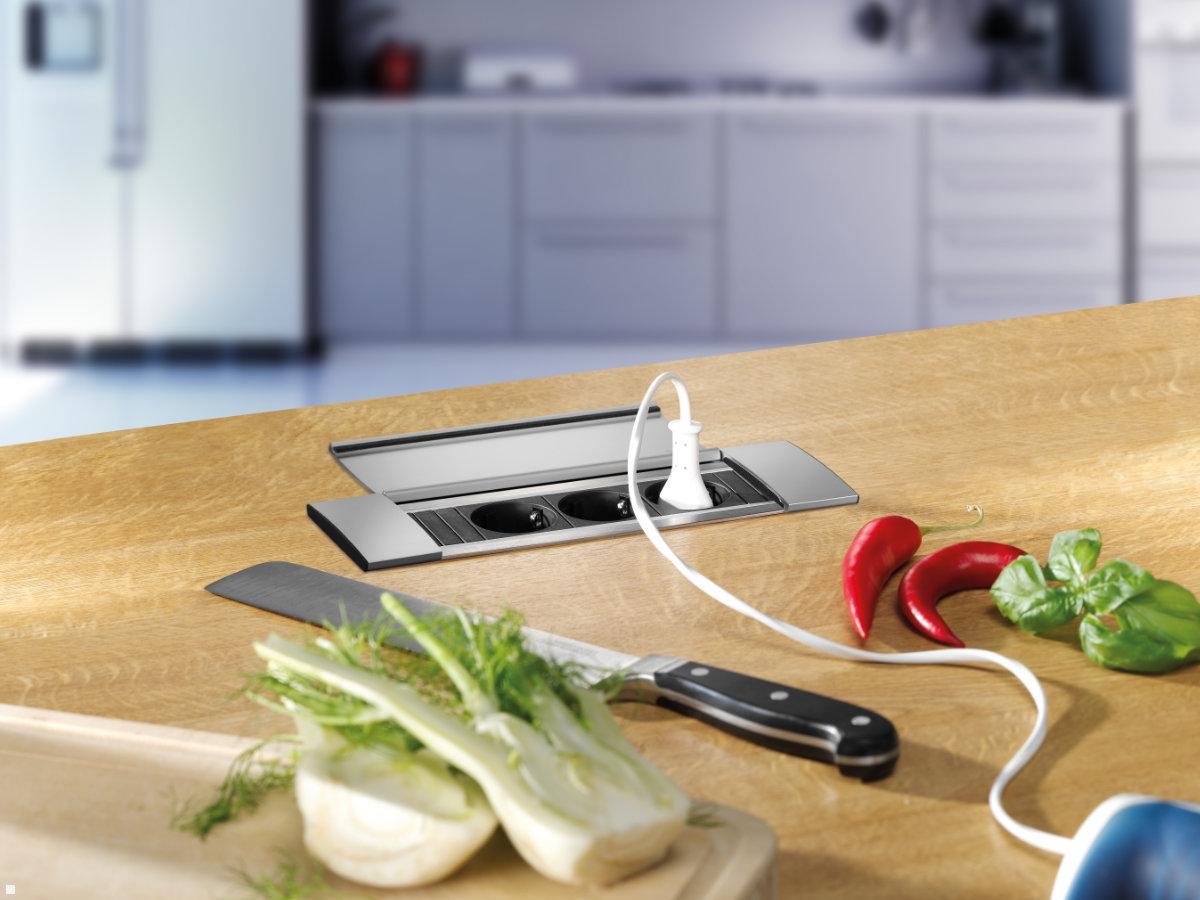 Bachmann Power Frame 6-way built-in frame black (915.006)